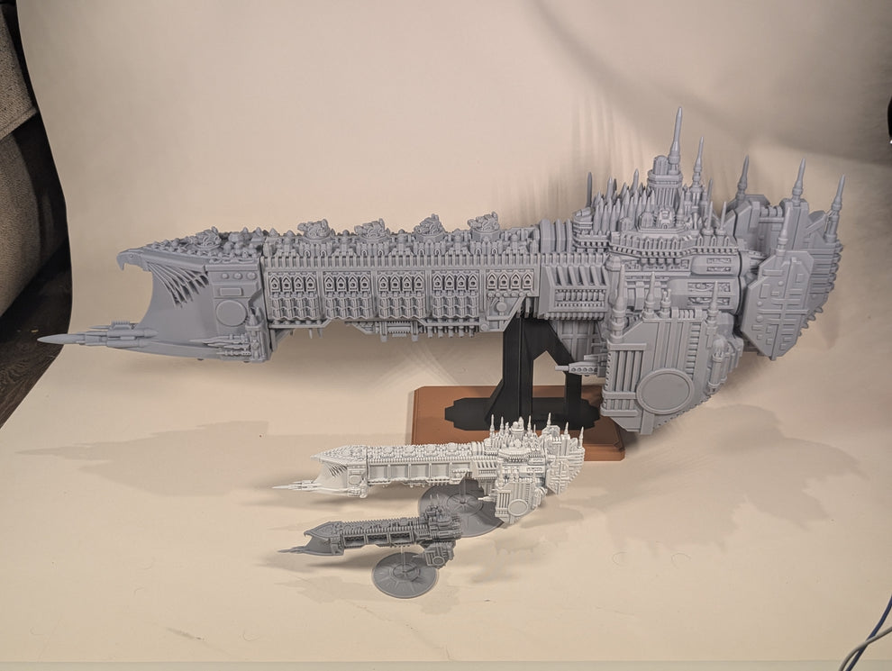 275% Scale Grimdark Titanic Battleship – Things But Small